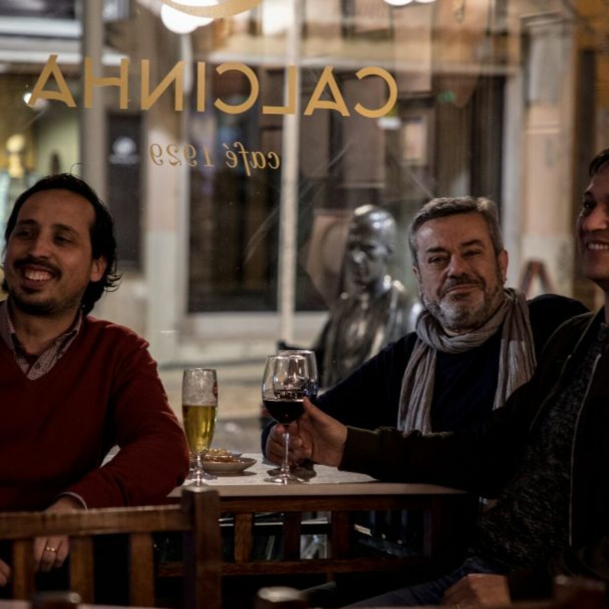 Grafonola Voadora e Napoleão Mira atuam no Ginásio Clube de Faro