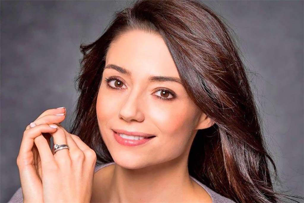 Sofia Escobar em encontro musical inédito em Loulé