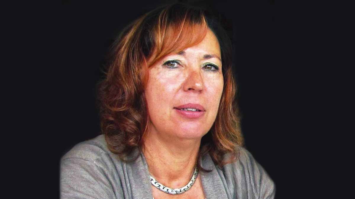 Algarvia Maria da Graça Ventura apresenta livro na Biblioteca Municipal ...