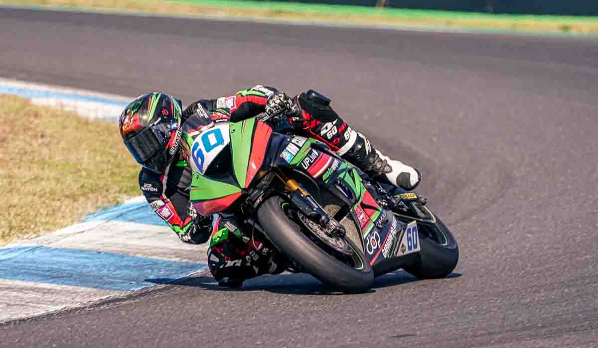 Piloto louletano Isaac Rosa subiu ao pódio no Estoril