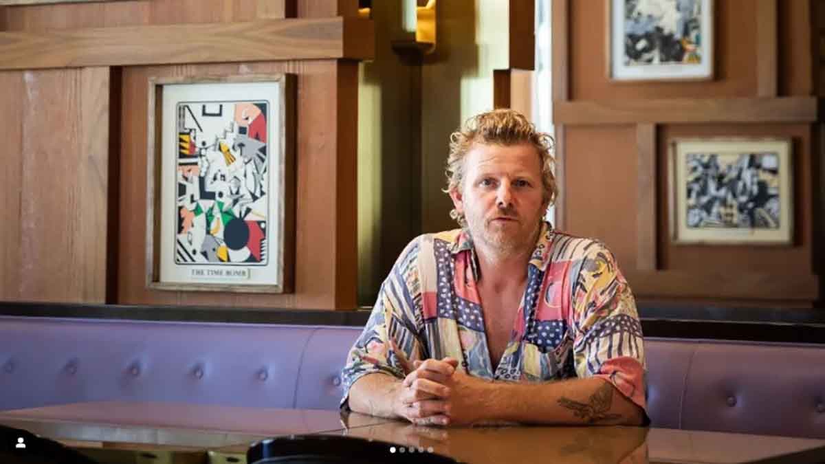 Tom Leamon artista britânico radicado no Algarve expõe em Faro